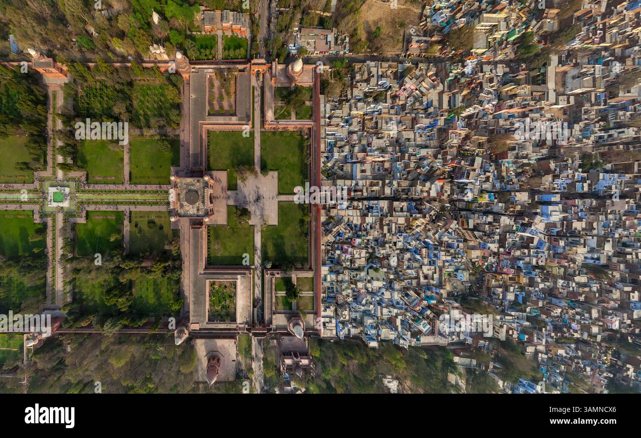 Aerial view of Darwaza-i Rauza, Agra, Taj Mahal, India Stock Photo - Alamy