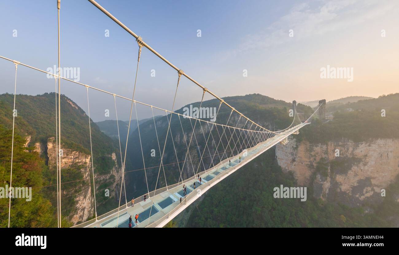 Glass bridge of zhangjiajie china hi-res stock photography and images ...