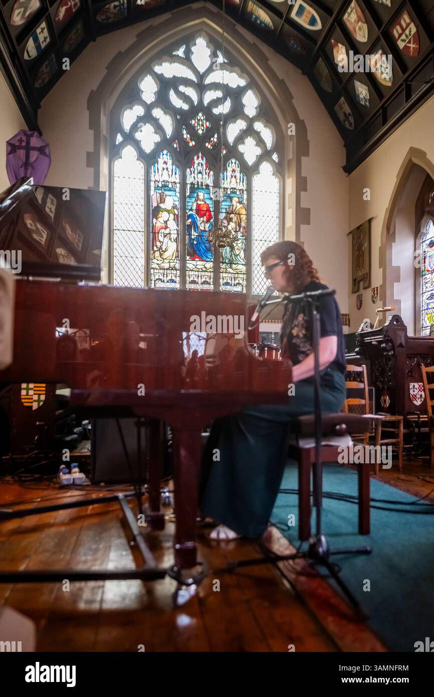 Edinburgh, Scotland. Sat 12 April 2025. Singer / songwriter Emily Scott ...