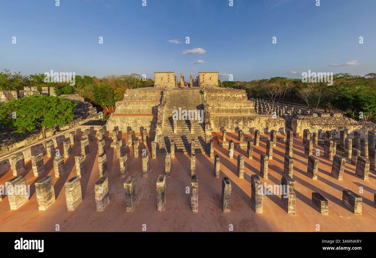 Aerial view of Maya Pyramids, Chichen Itza, Mexico Stock Photo - Alamy