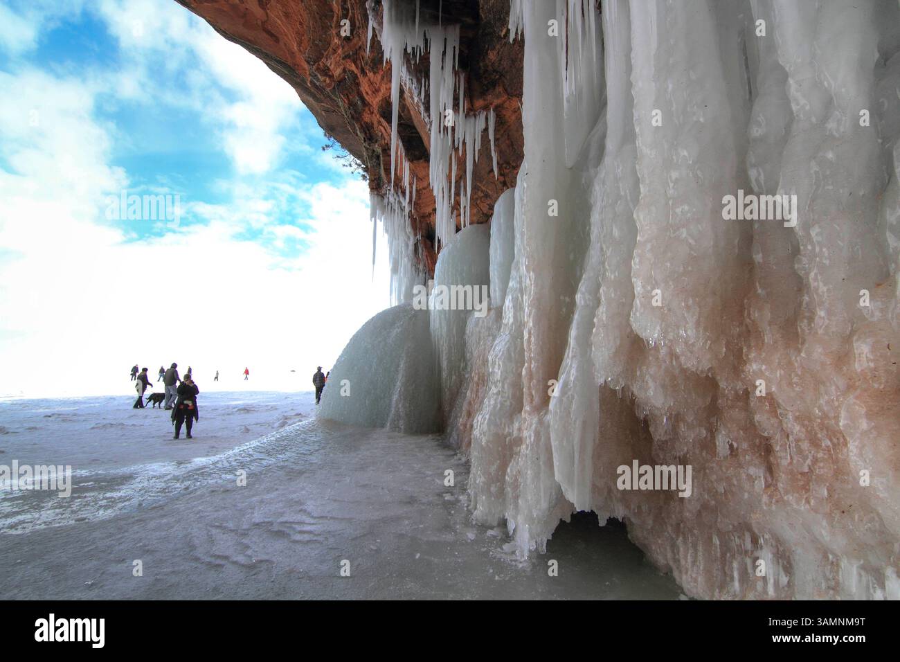Feb 18, 2014 - Cornucopia, Wisconsin, U.S. - Thousands of visitors make ...
