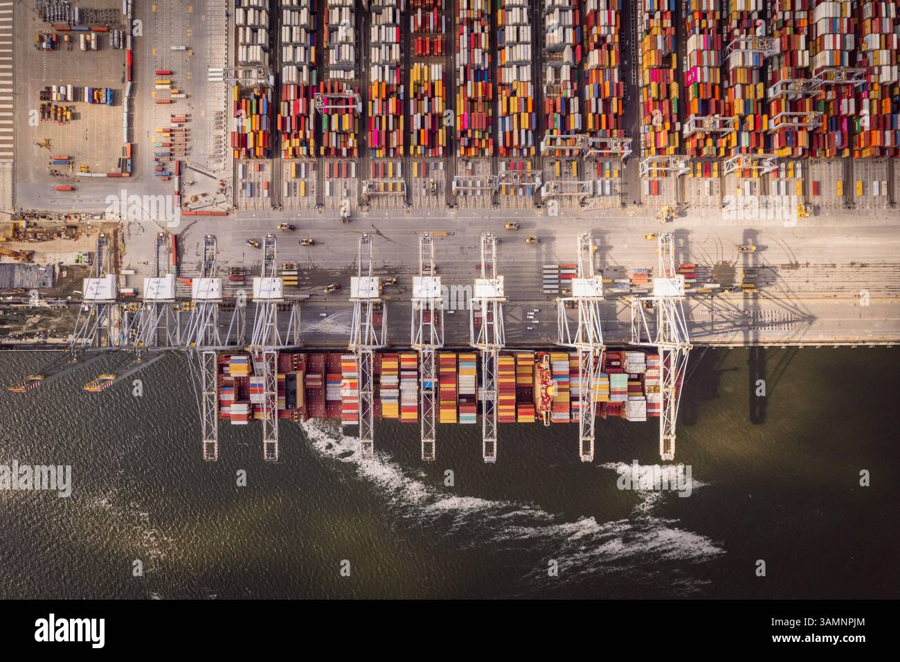 Aerial top down view giant hi-res stock photography and images - Alamy