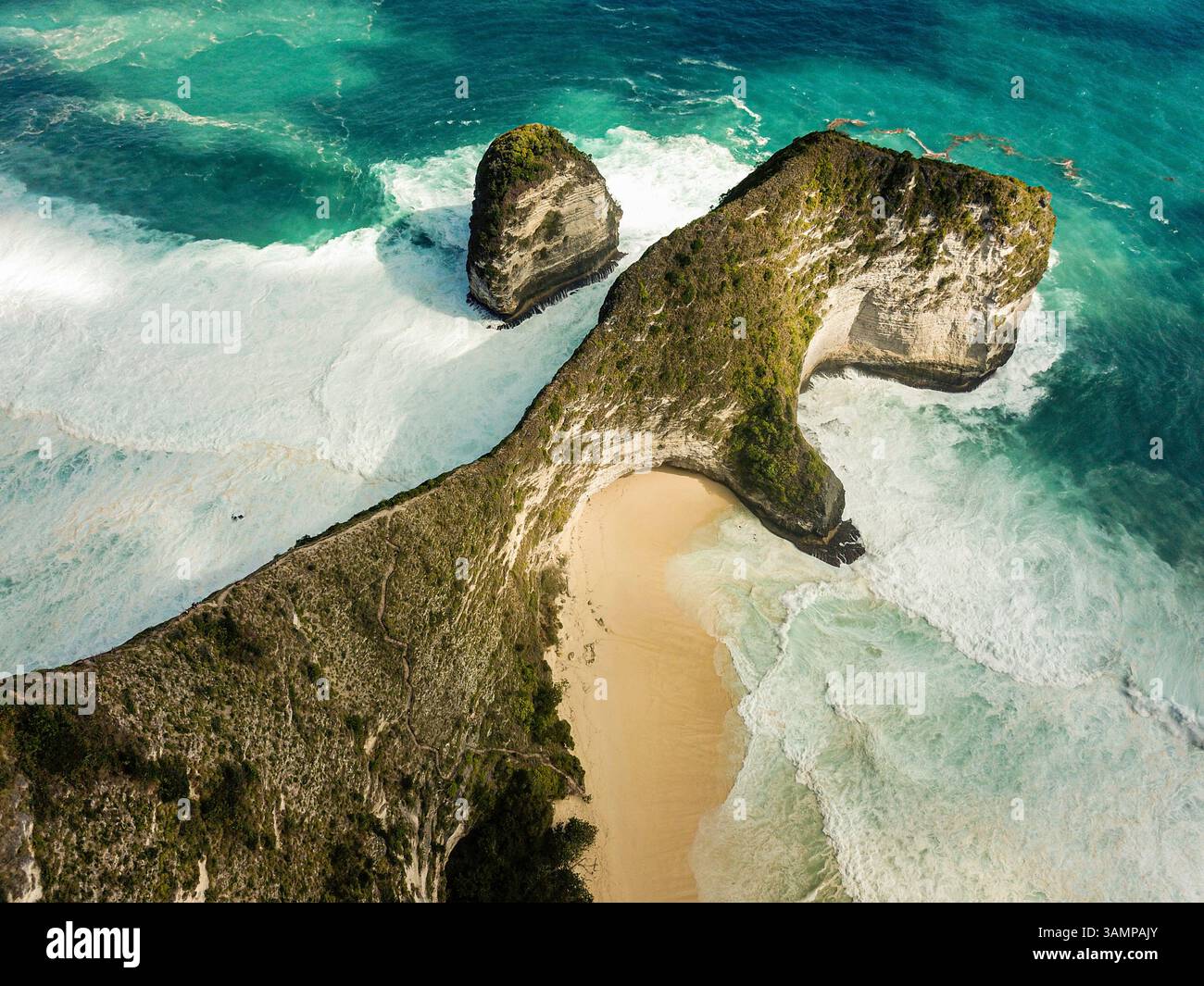 Aerial view of Kelingking Beach also called T-Rex Beach, Nusa Penida ...