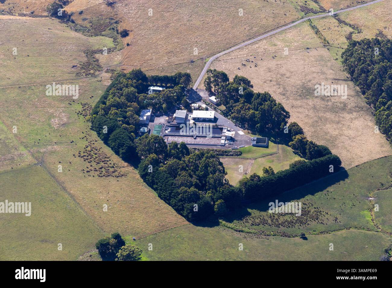 Serene countryside hi-res stock photography and images - Alamy