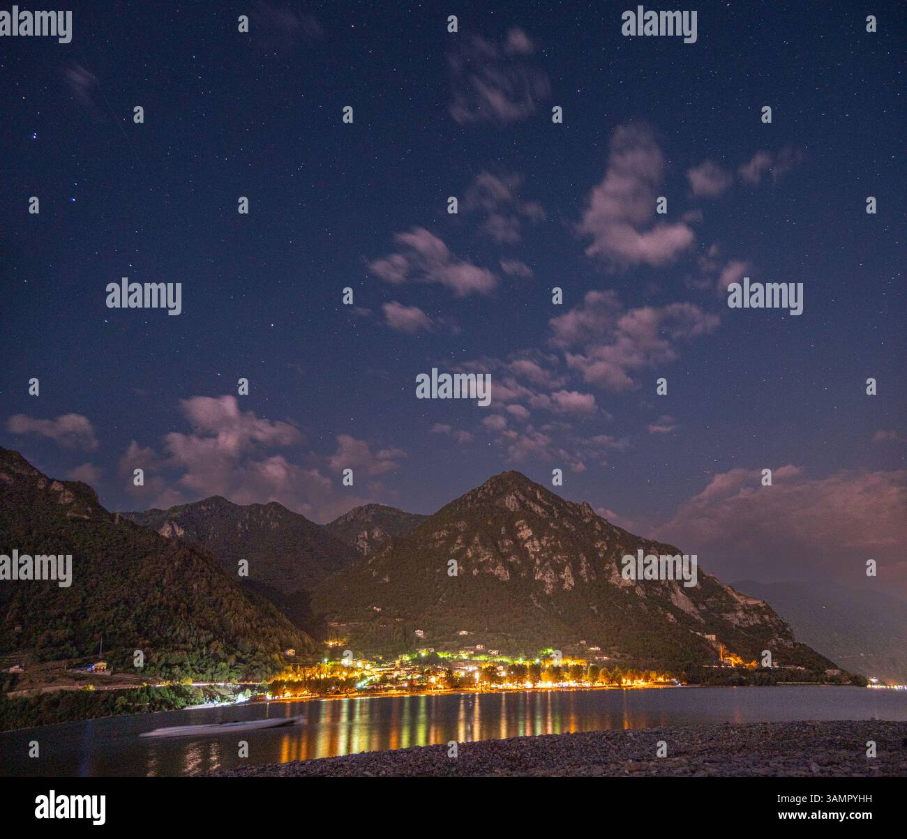 Breathtaking view night sky hi-res stock photography and images - Alamy