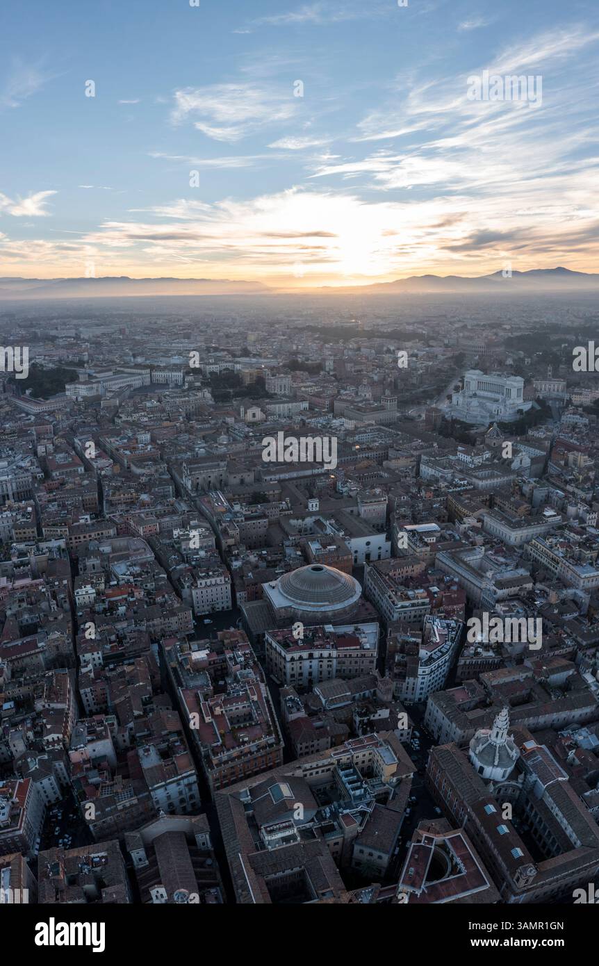 Panoramic aerial view of the Pantheon, a famous landmark in Rome ...