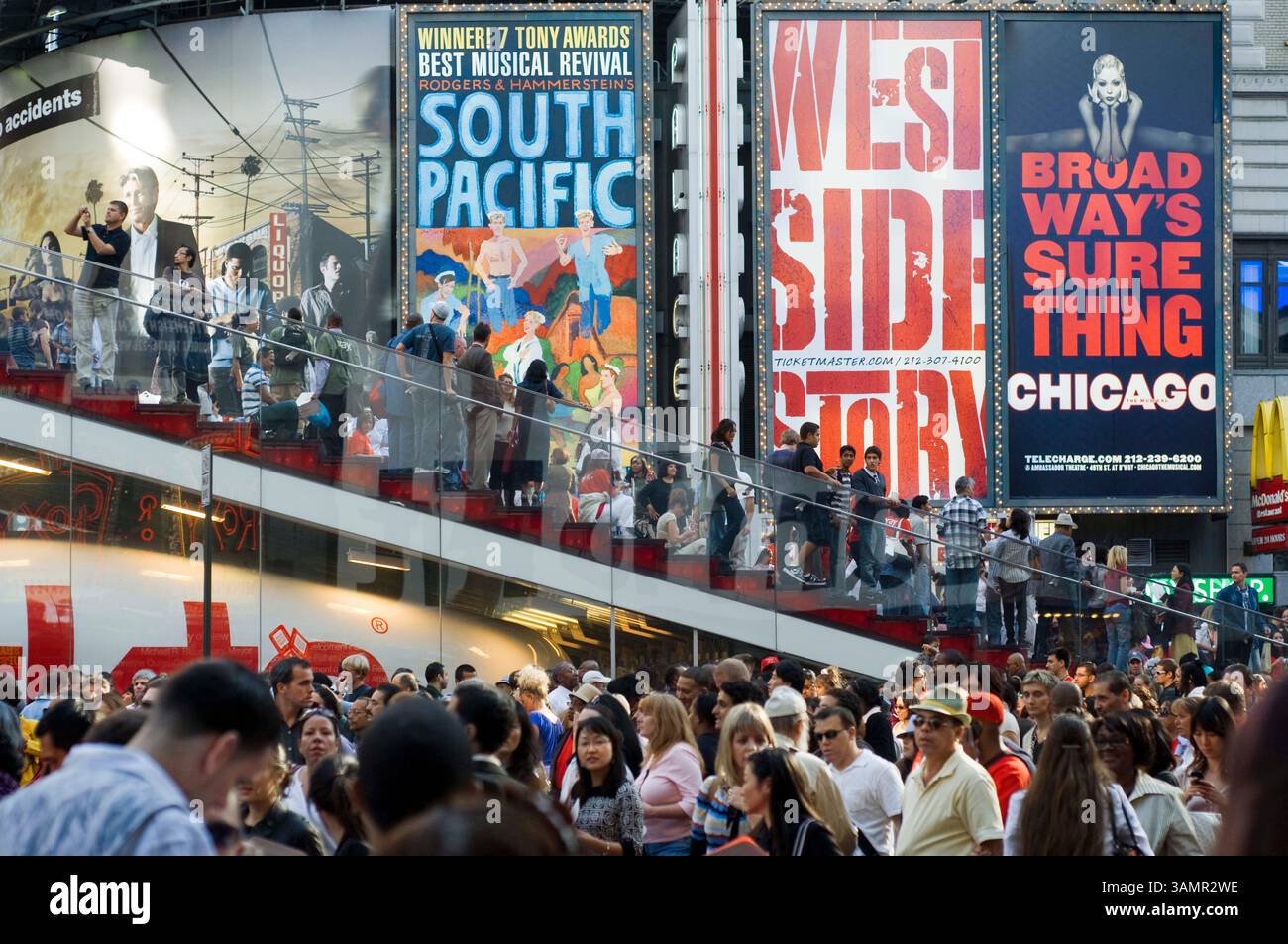 Mixture of expressions hi-res stock photography and images - Alamy