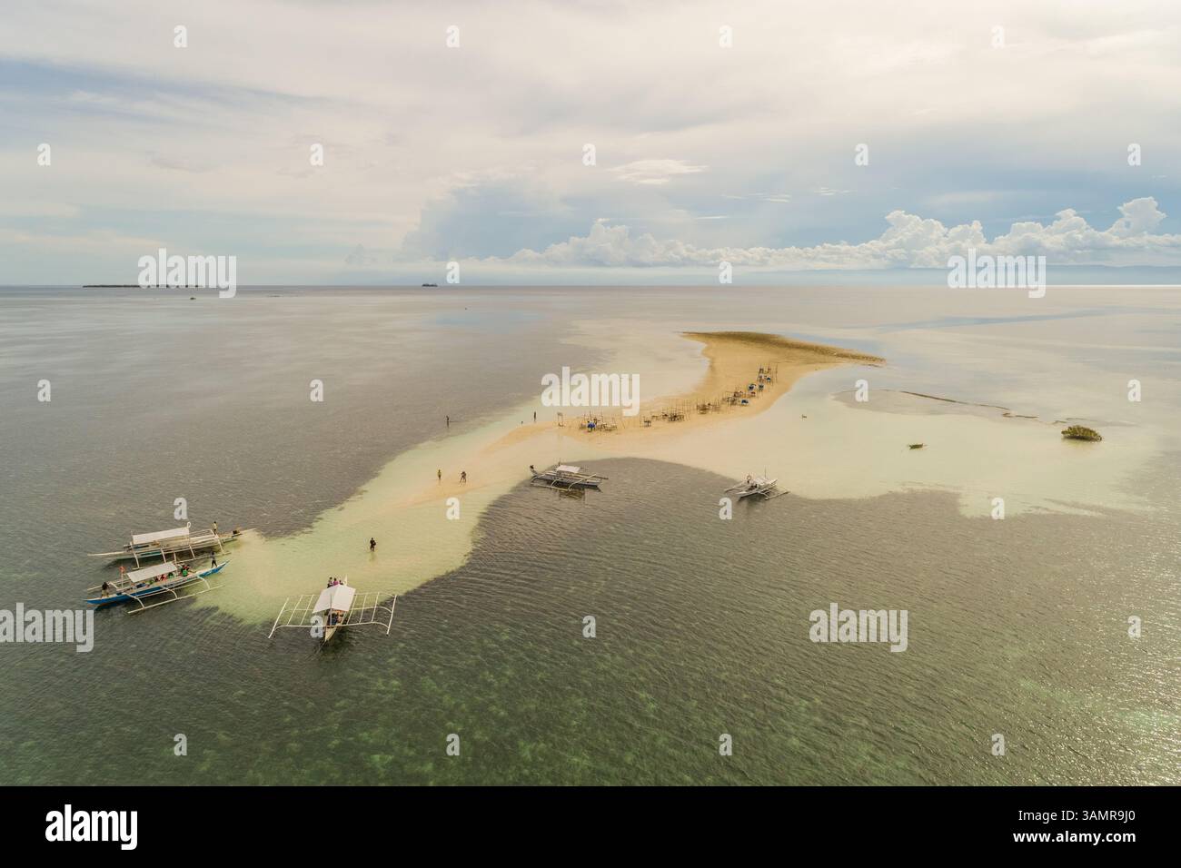 Aerial view of boats and people on sandbank in Panglao Island ...