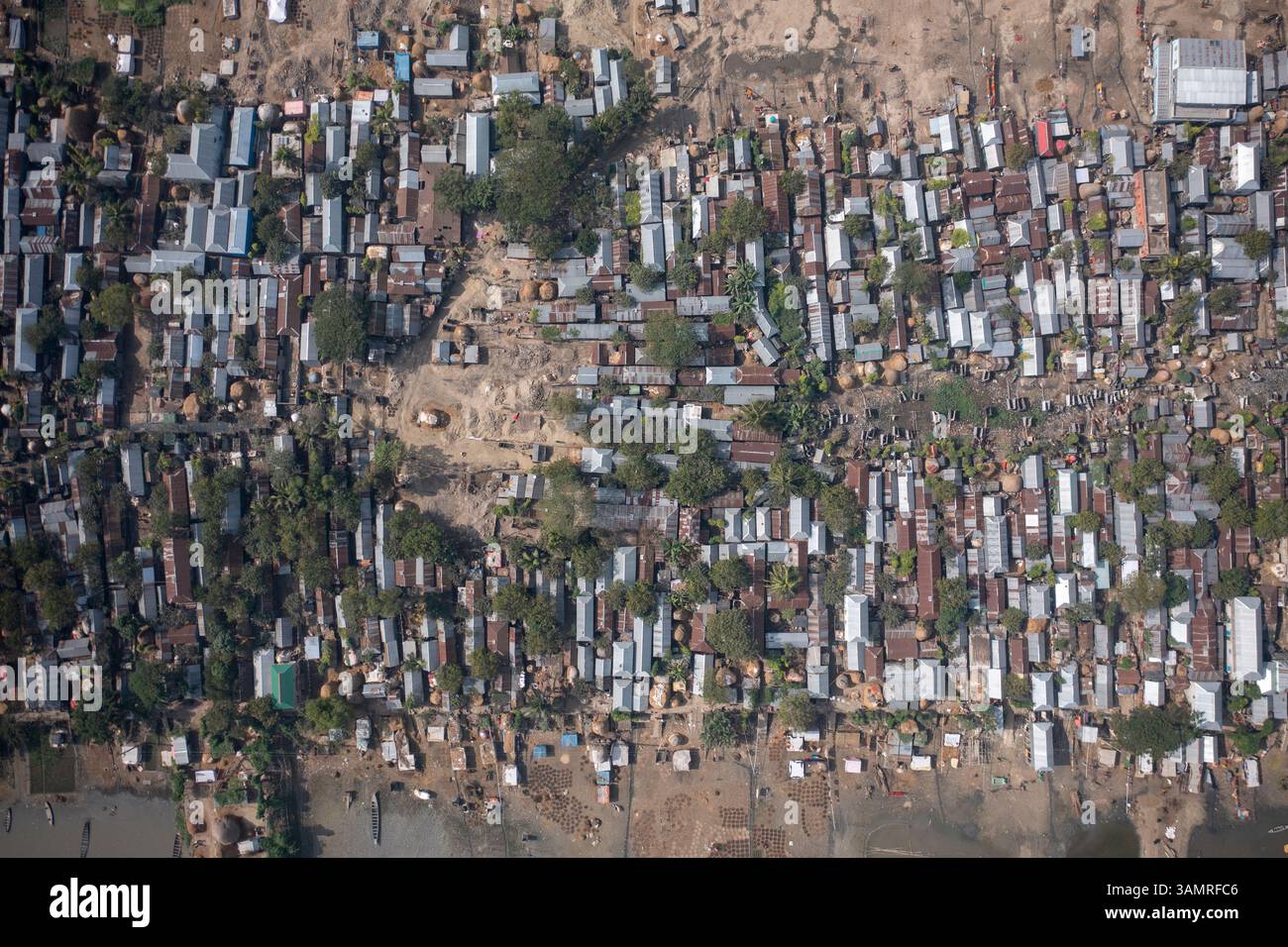Aerial view of a beautiful suburban community with residential ...