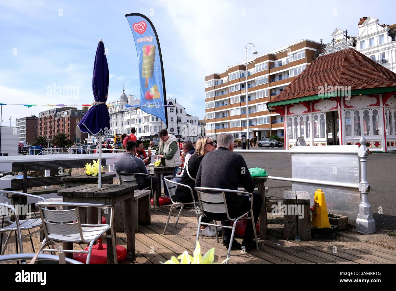 bexhill-on-sea seaside town, east sussex, uk Stock Photo - Alamy
