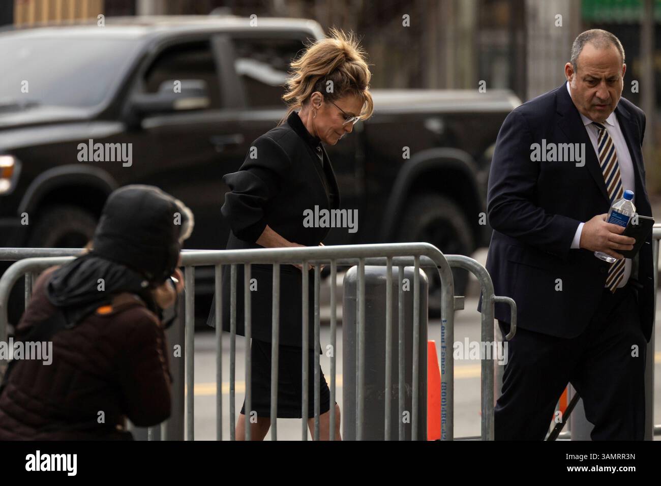Former Alaska Gov. Sarah Palin arrives at Manhattan federal court ...