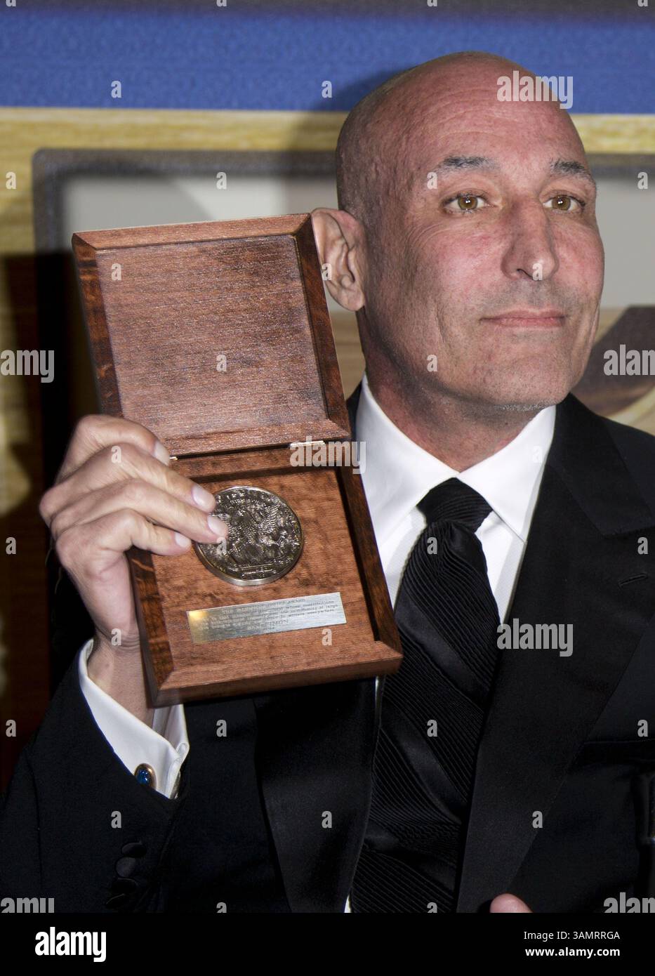 Sam simon the simpsons hi-res stock photography and images - Alamy