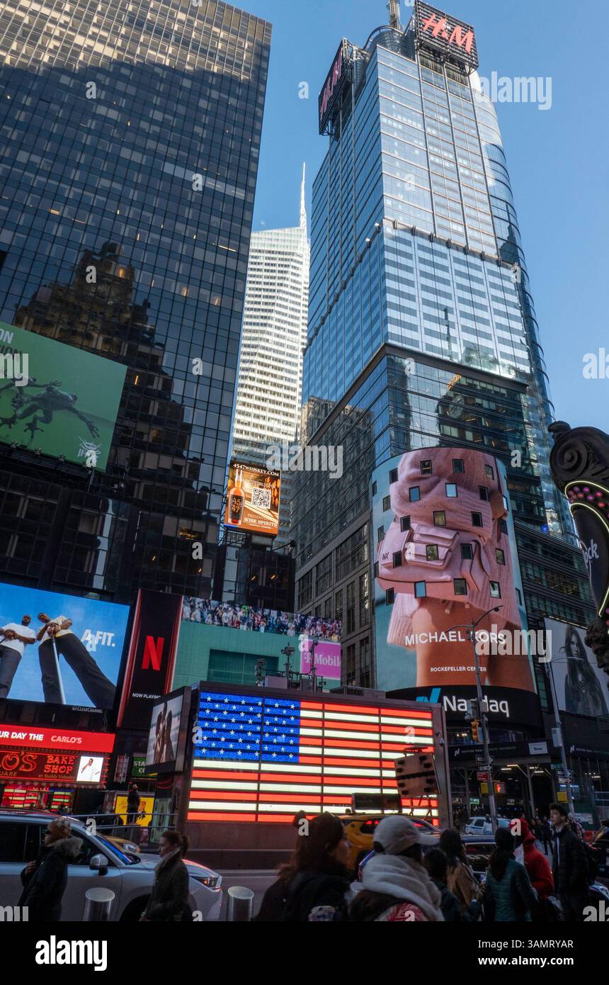 U.S Armed Forces Recruiting Station featuring large neon American flag ...