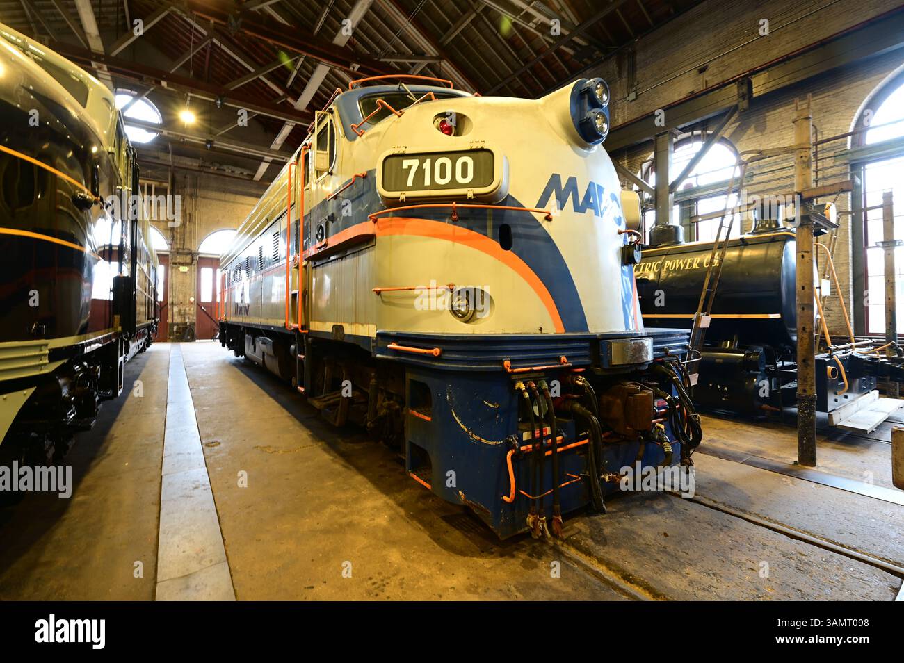 Vintage electric locomotive no hi-res stock photography and images - Alamy