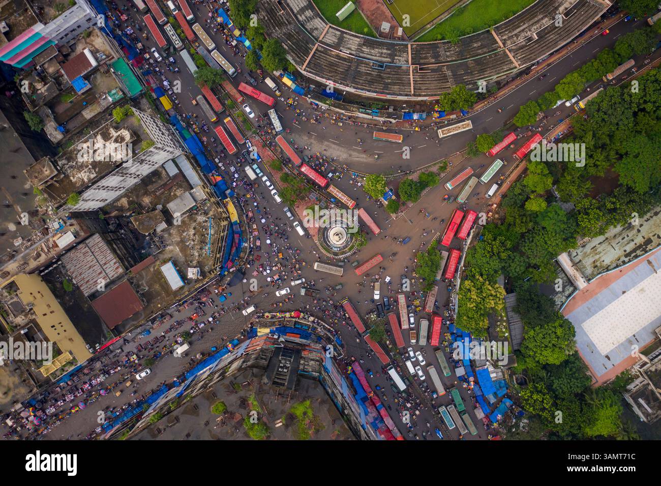Aerial view of a busy roundabout in financial district of Dhaka with ...