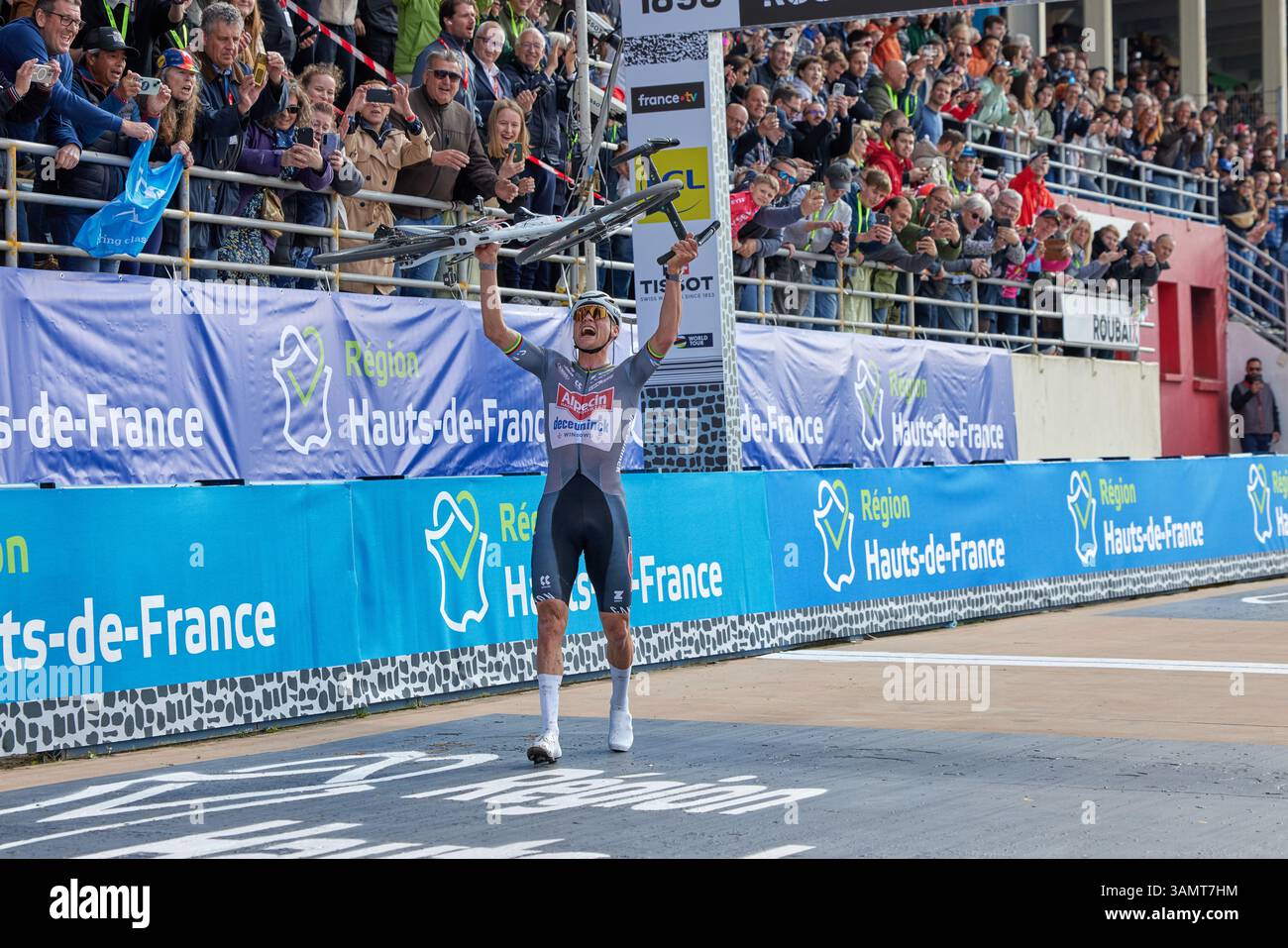 Paris Roubaix 2025 This picture Mathieu van der Poel 1. Mathieu van der Poel ADC (NED) 2. Tadej ...