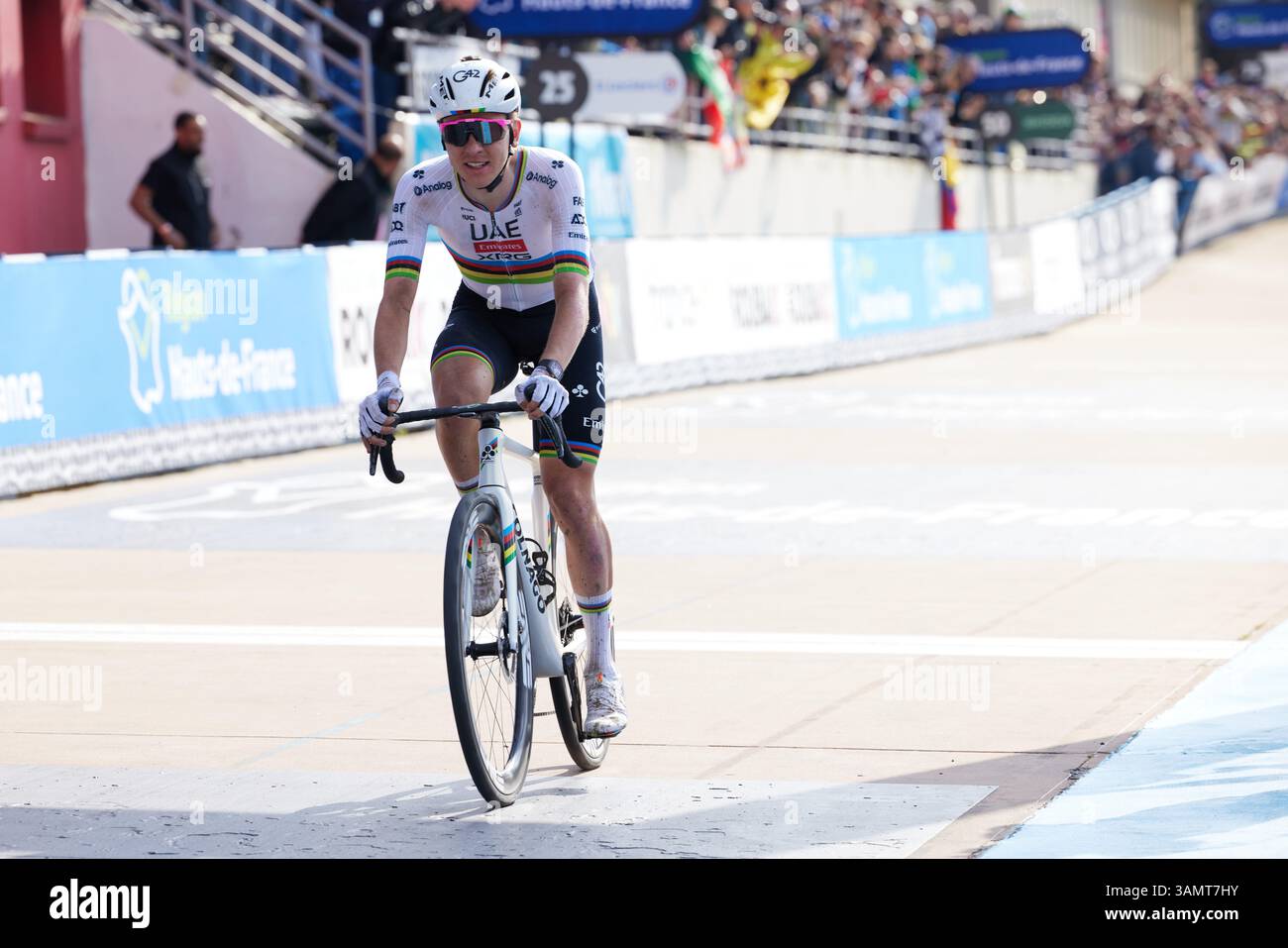 Paris Roubaix 2025 This Picture Tadej Pogacar 1. Mathieu van der Poel ADC (NED) 2. Tadej Pogacar ...