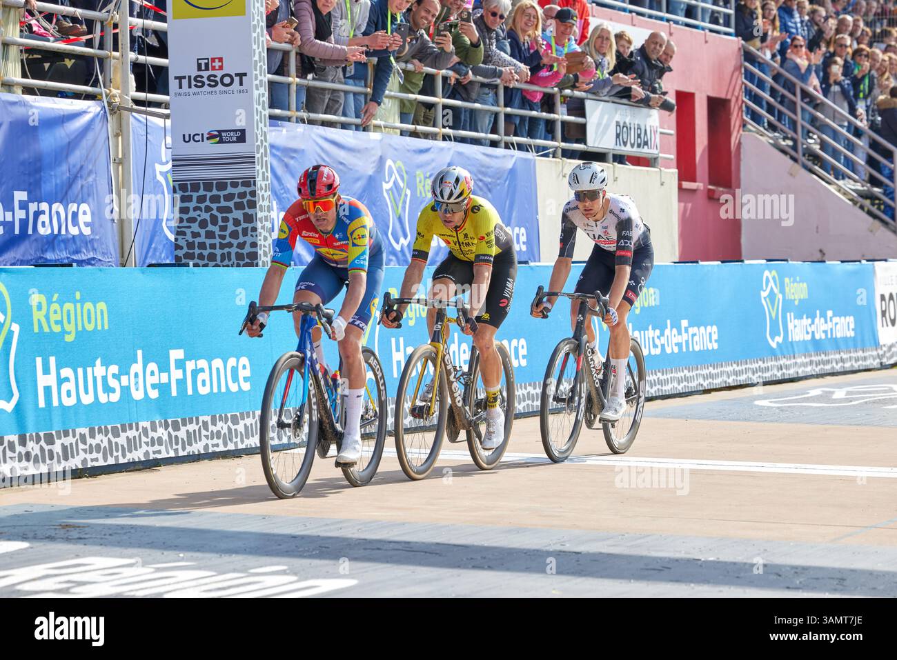 Paris Roubaix 2025 This picture Mads Pedersen, Wout van Aert, Florian Vermeersch 1. Mathieu van ...