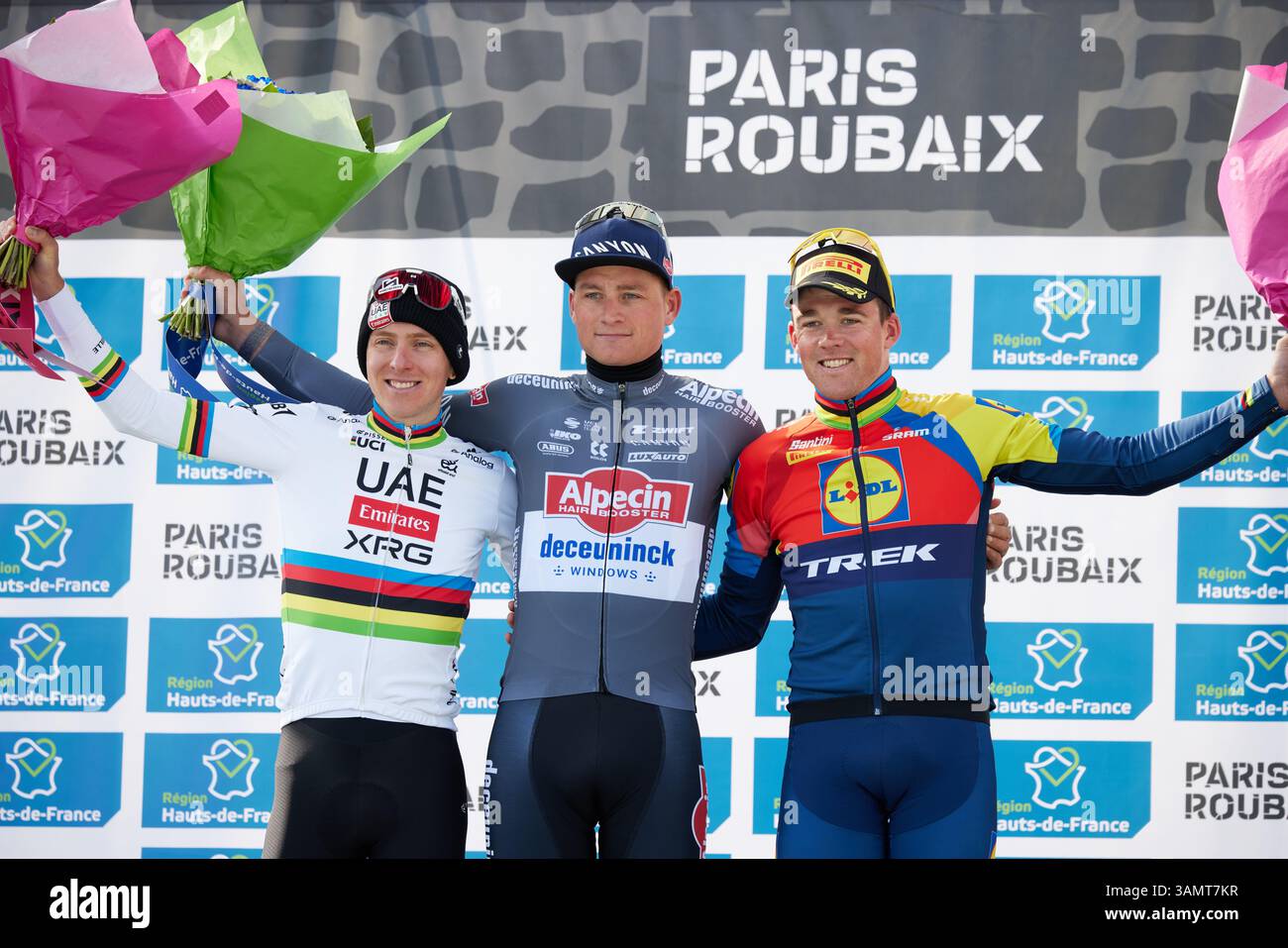 Paris Roubaix 2025 1. Mathieu van der Poel ADC (NED) 2. Tadej Pogacar UAD (SLO) 3. Mads Pedersen ...