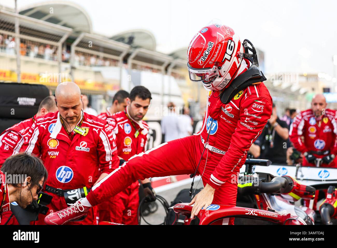 Ferrari formula one race car 2025 hi-res stock photography and images ...