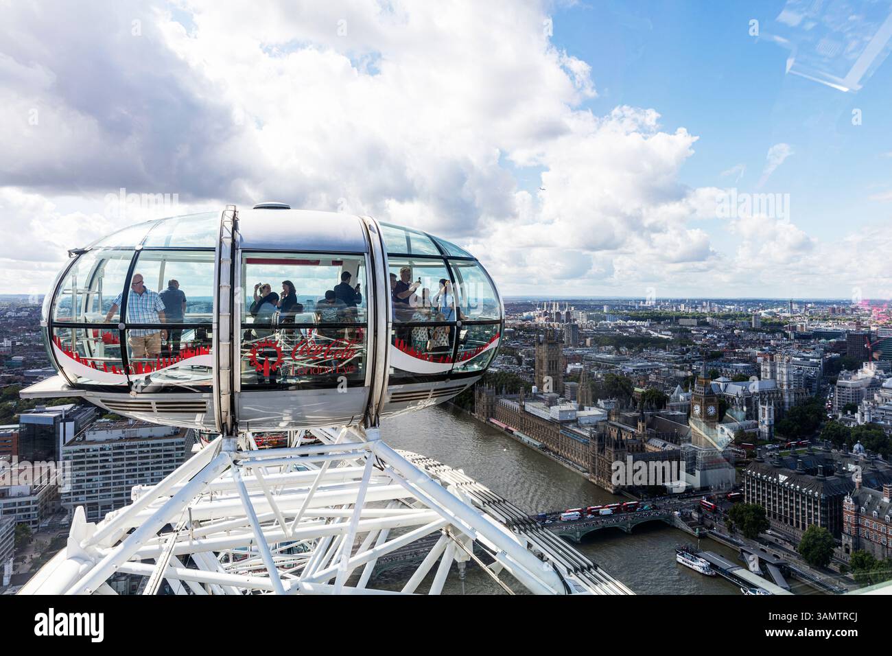 On London Eye, The Thames from London Eye, London eye capsule, Top of ...