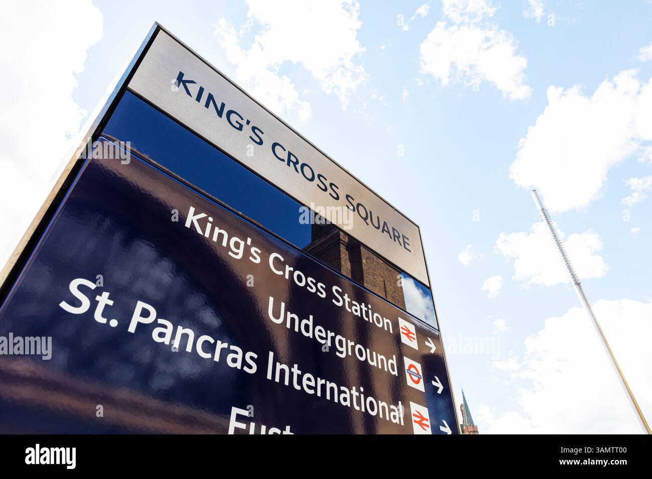 Kings cross square, Kings cross square sign, Kings cross square London ...