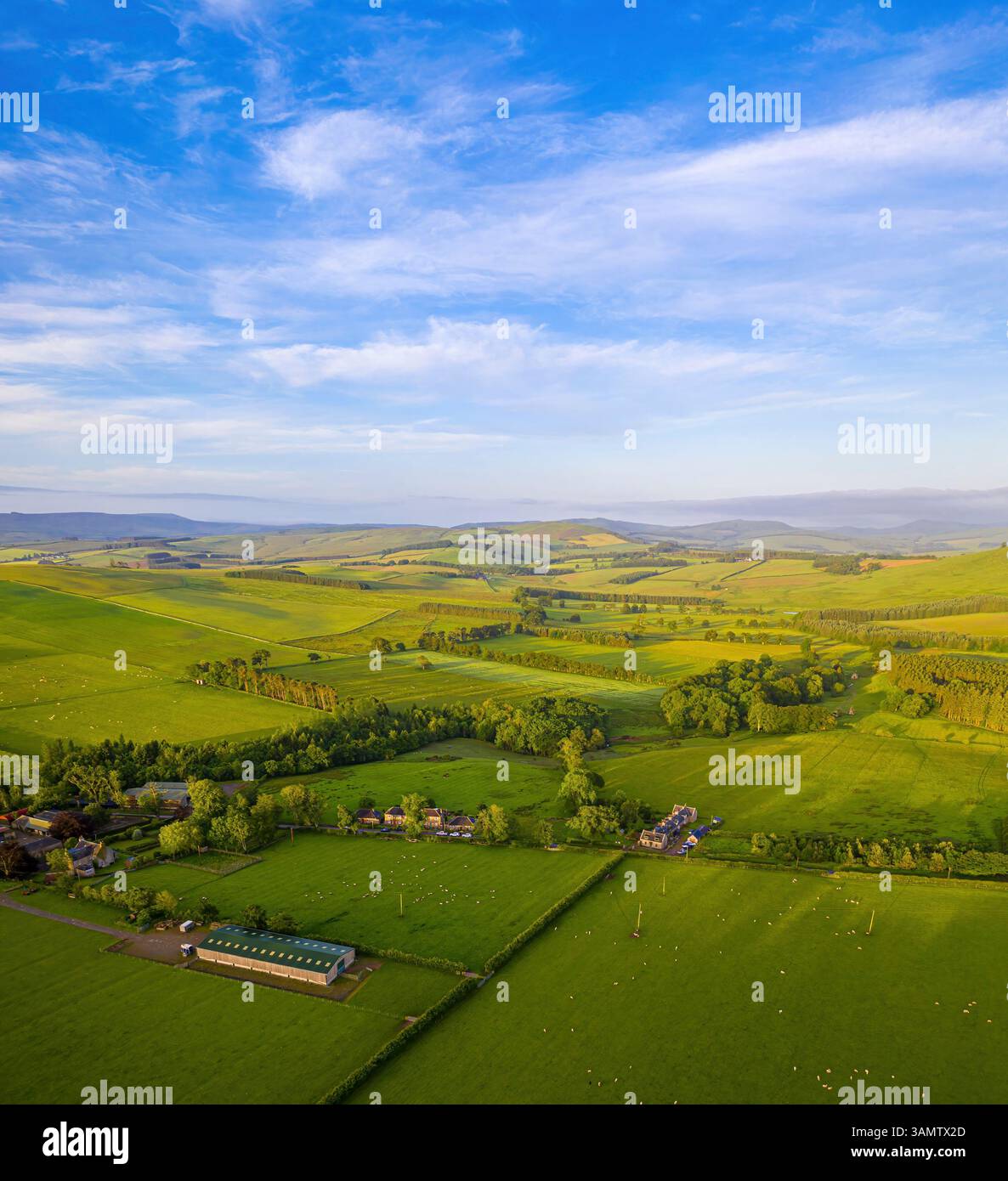 Aerial view expansive settlement hi-res stock photography and images ...