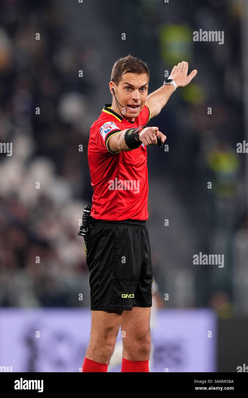 Torino, Italia. 12th Apr, 2025. referee Luca Zufferli during the Serie ...