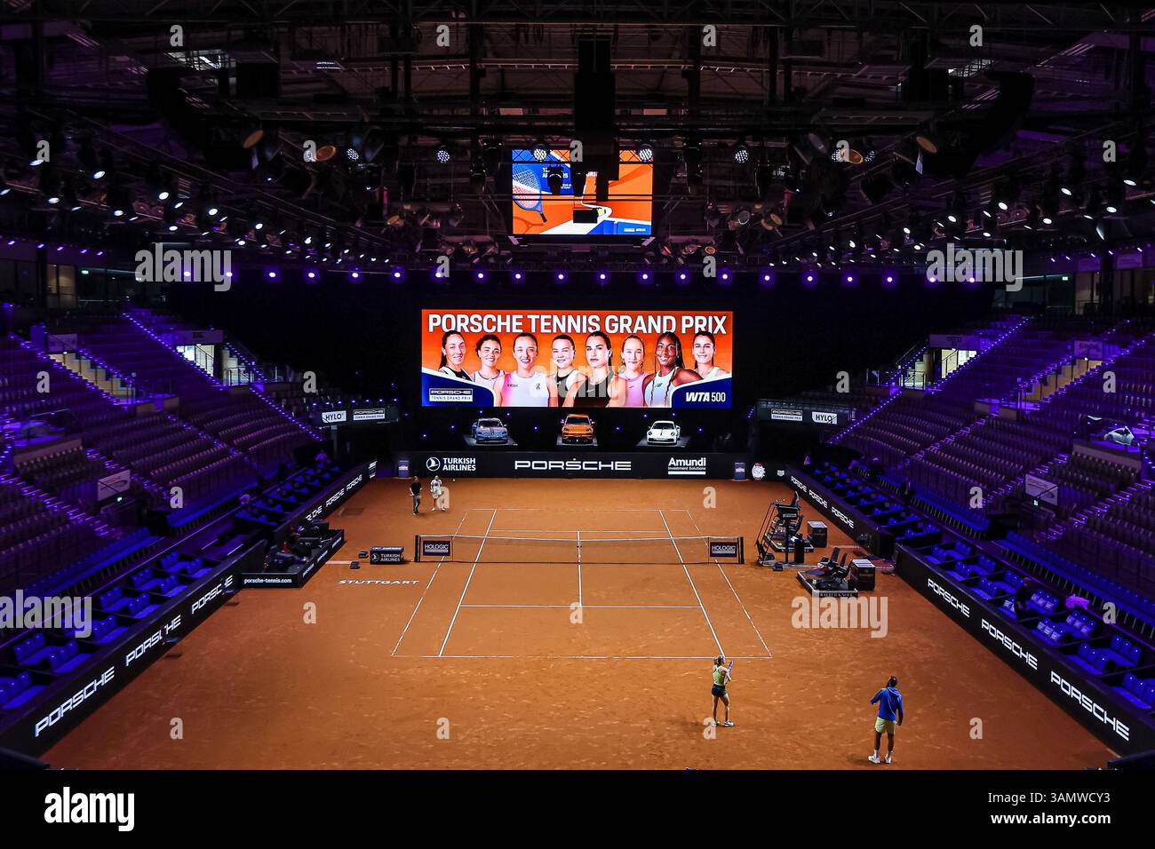 Stuttgart, Deutschland. 14th Apr, 2025. Porsche Arena Centre Court noch ...