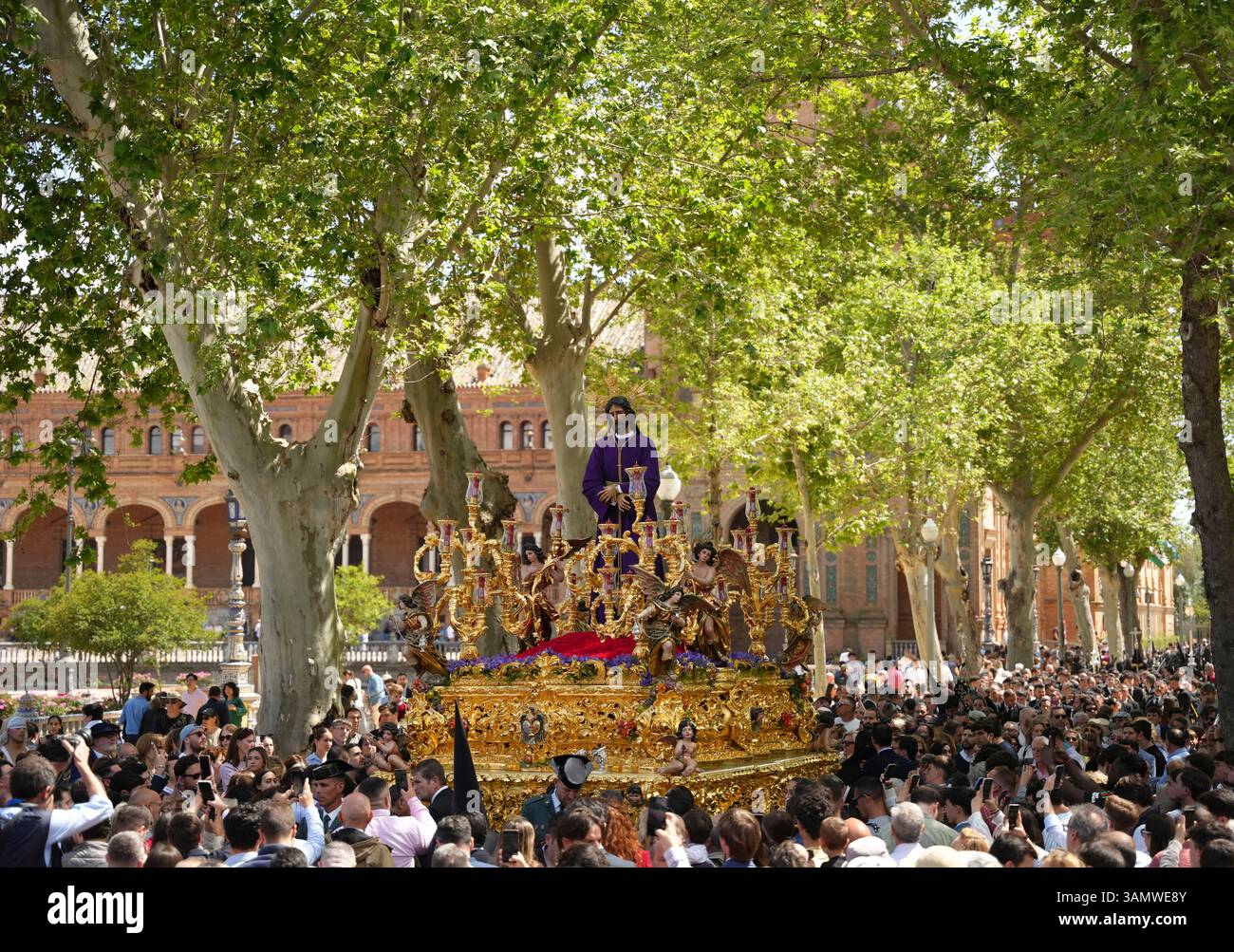 The brotherhood of Santa Genoveva as it passes through the Plaza de ...