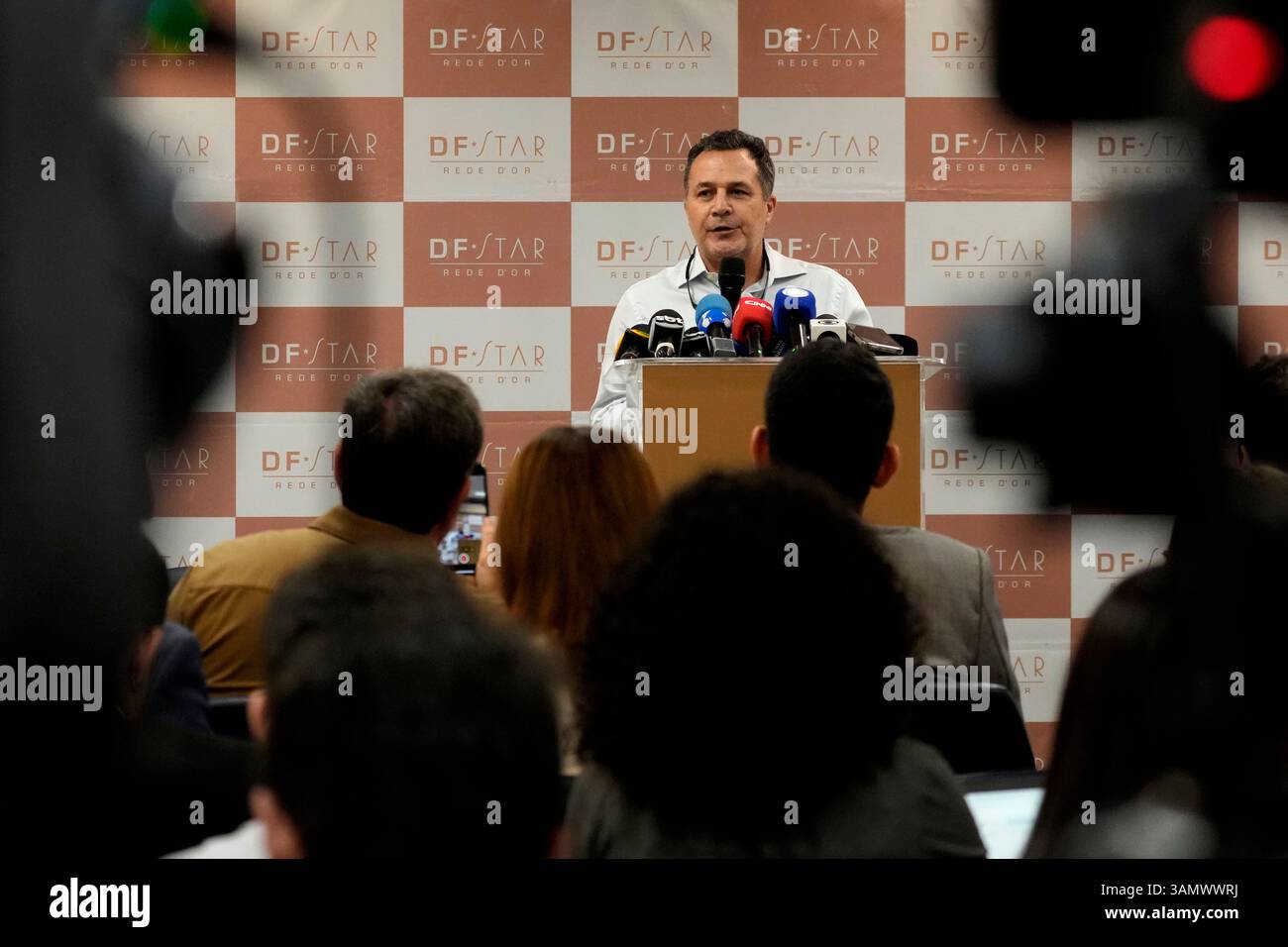 Doctor Claudio Birolini talks about the abdominal surgery on former ...