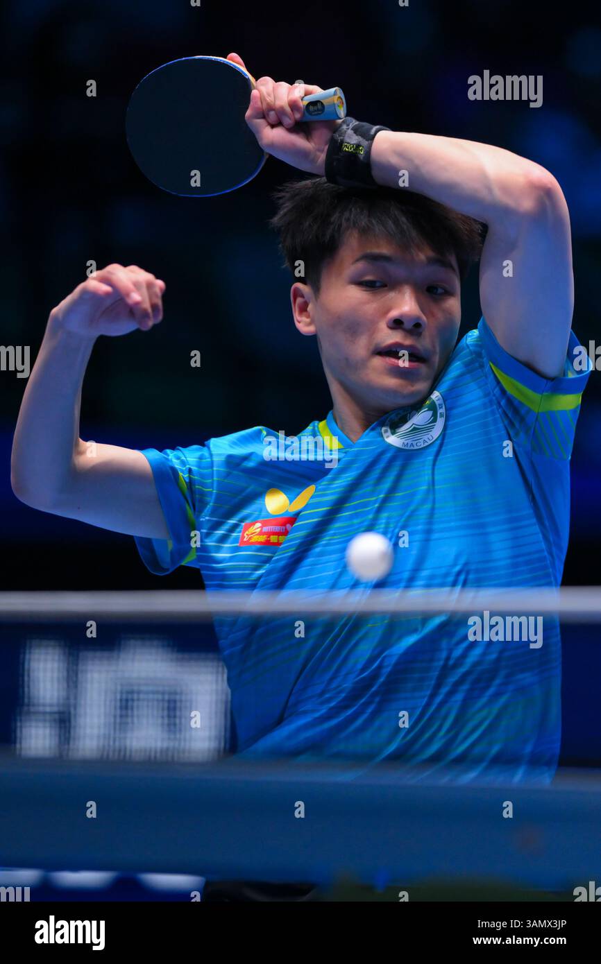 (250414) -- MACAO, April 14, 2025 (Xinhua) -- Chan Chin In hits a ...