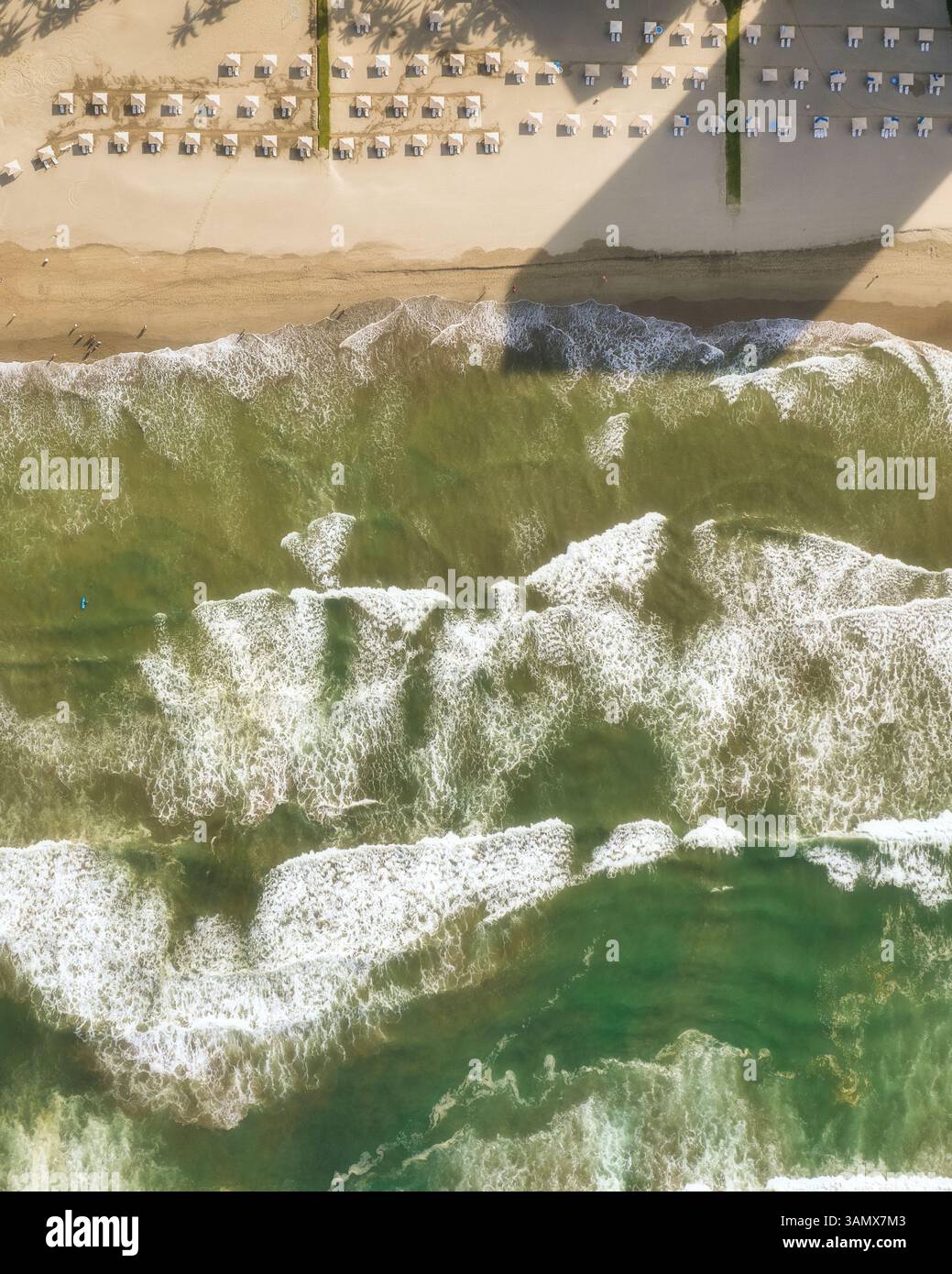 Overhead drone view acapulco beach hi-res stock photography and images ...
