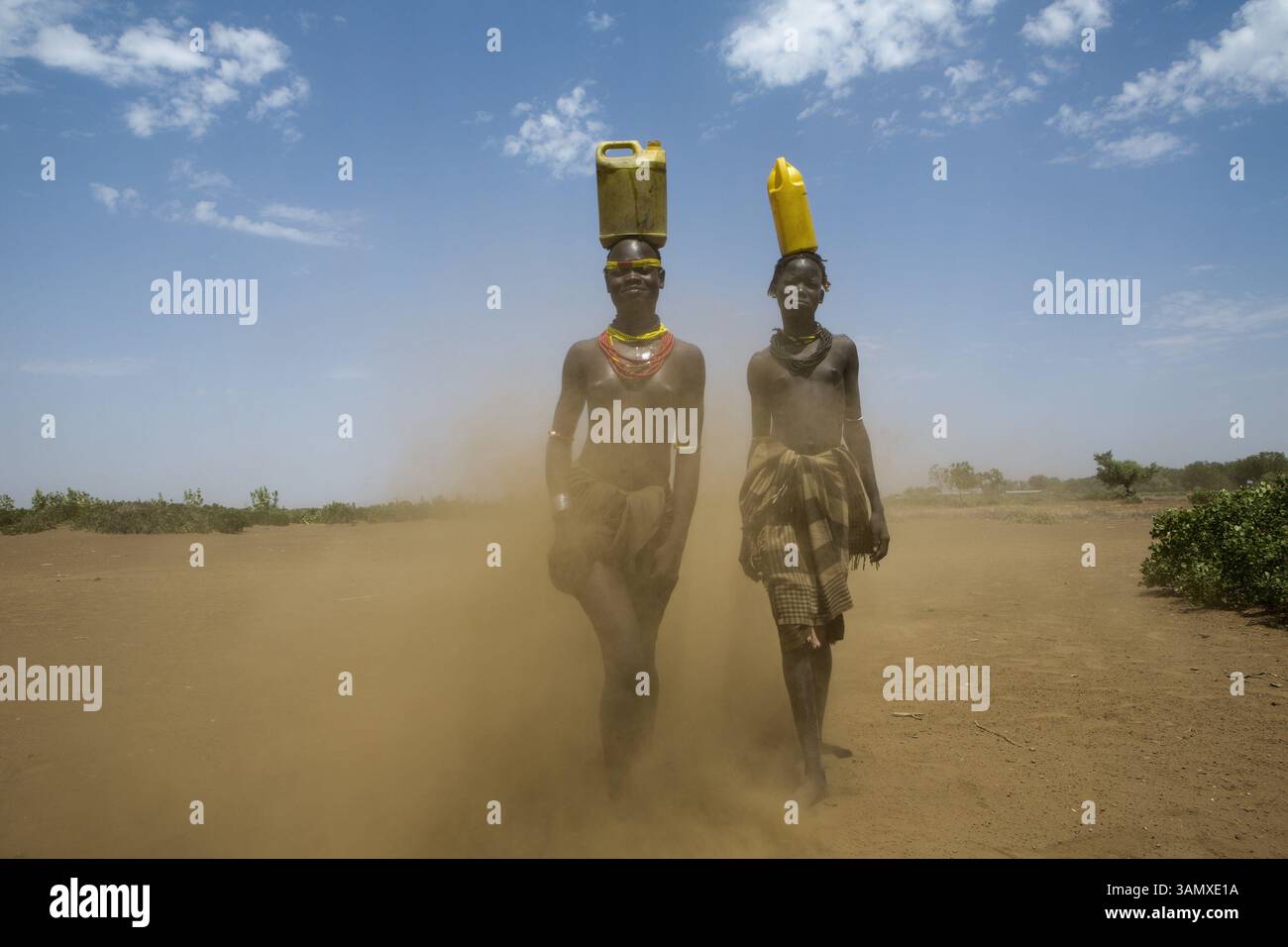 Dasanesh tribe in ethiopia hi-res stock photography and images - Alamy