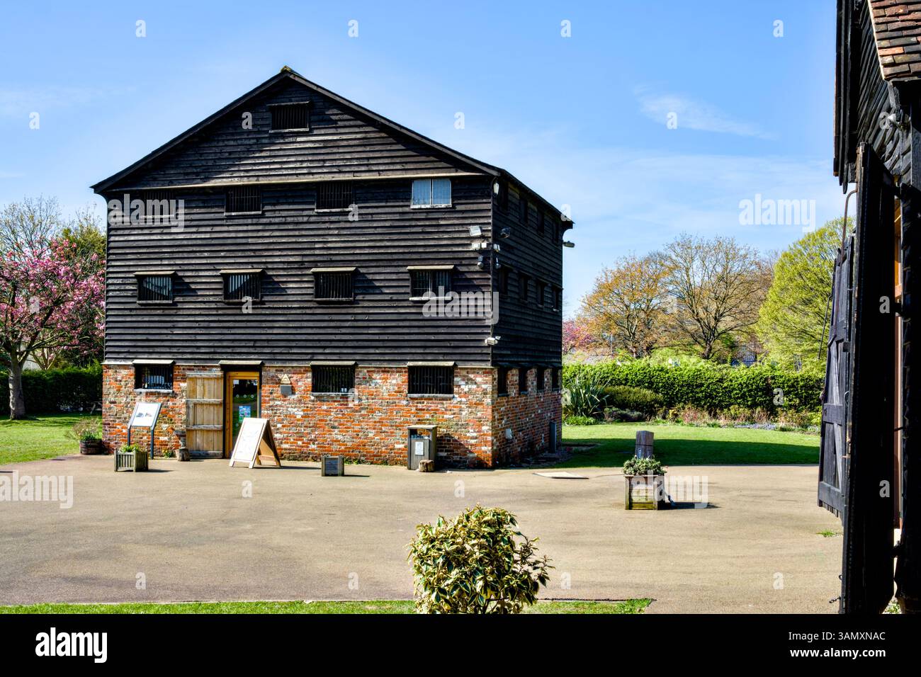 Headstone Manor House & Harrow Museum, Harrow, Borough of Harrow ...