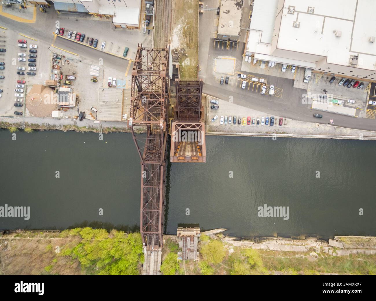 Aerial view of train rail bridge crossing the Chicago River, USA Stock ...