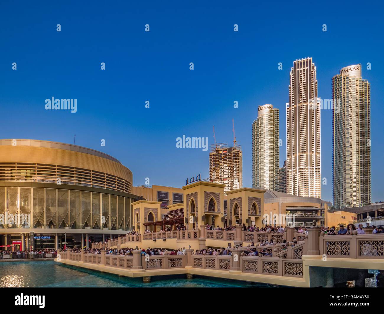 Downtown, Dubai. Dubai Mall Water Fountain Lake Boat Ride near World ...