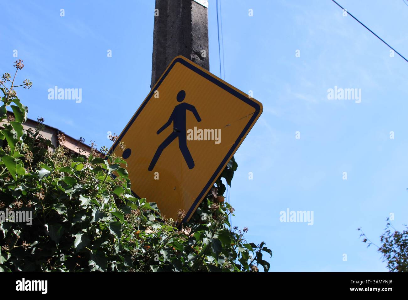 Road Sign Kids Playing Stock Photo - Alamy