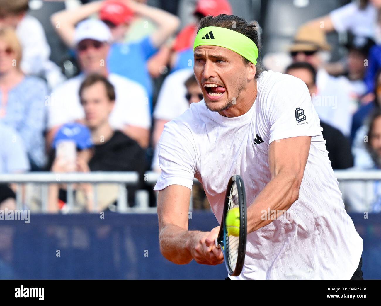 Munich, Germany. 14th Apr, 2025. Tennis, ATP Tour - Munich, Singles, Men, 1st round. Zverev ...