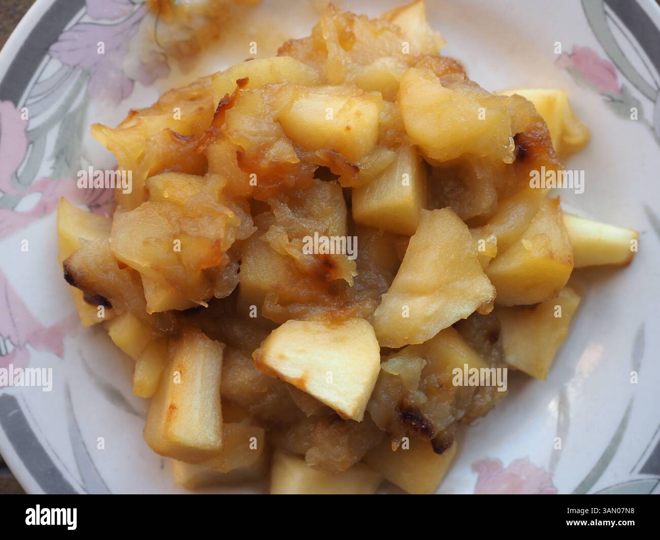 fried apples compote vegetarian fruit based food Stock Photo - Alamy