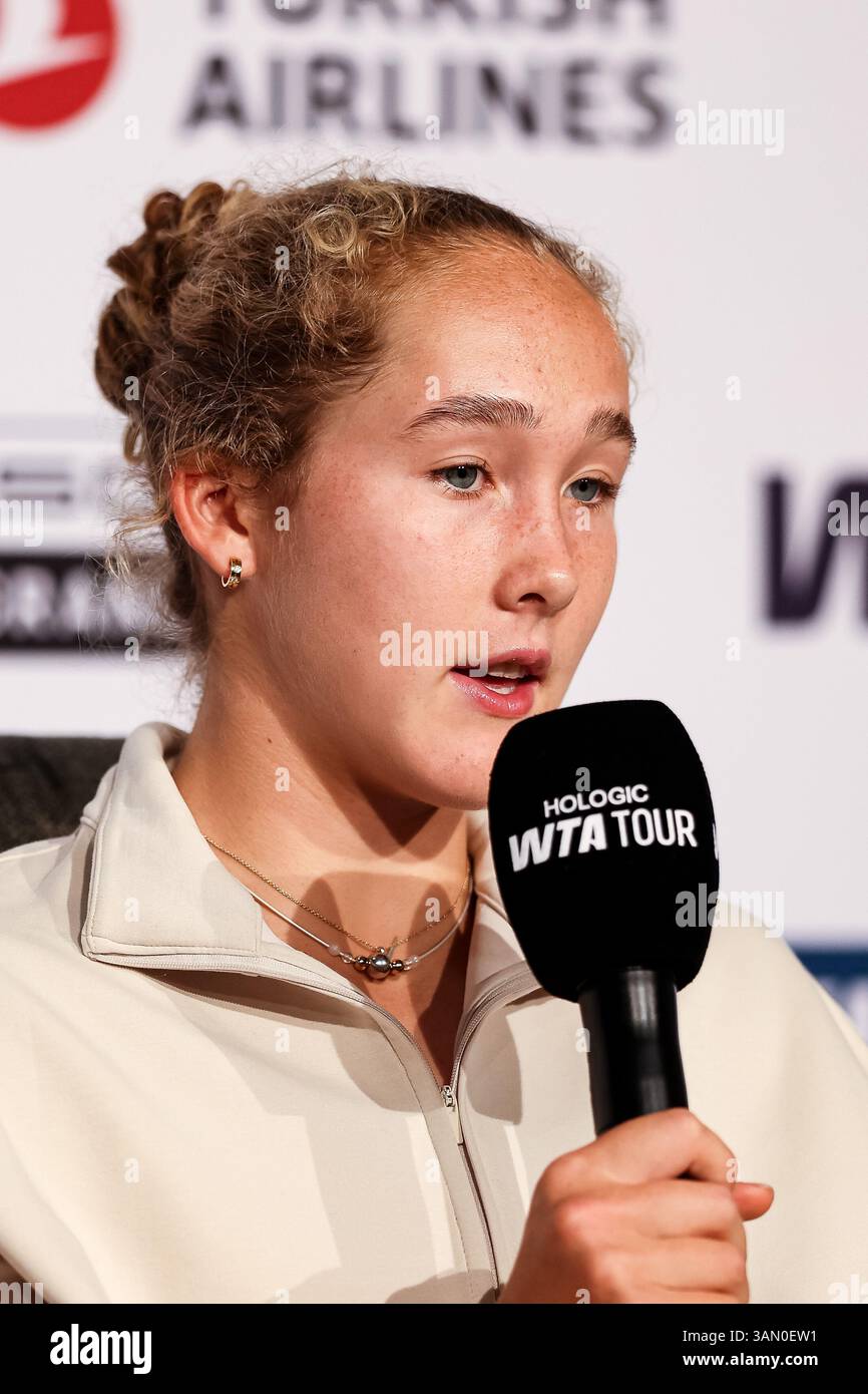 Mirra Alexandrowna Andrejewa beim Interview GER, Porsche Tennis Grand Prix GP Stuttgart 2025 ...