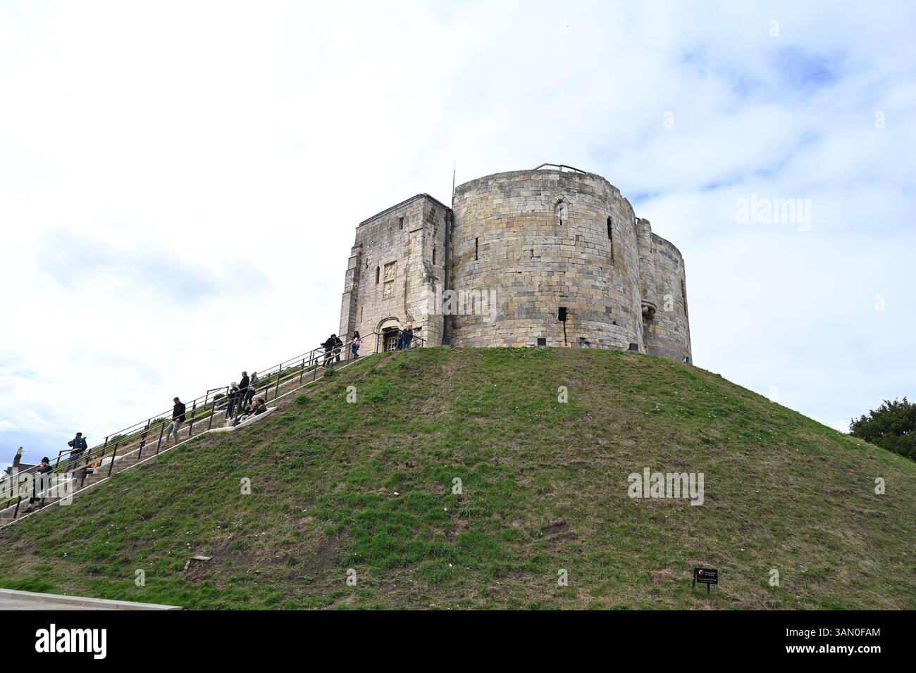 Clifford's Tower. York Keep. medieval defence fortification. York ...