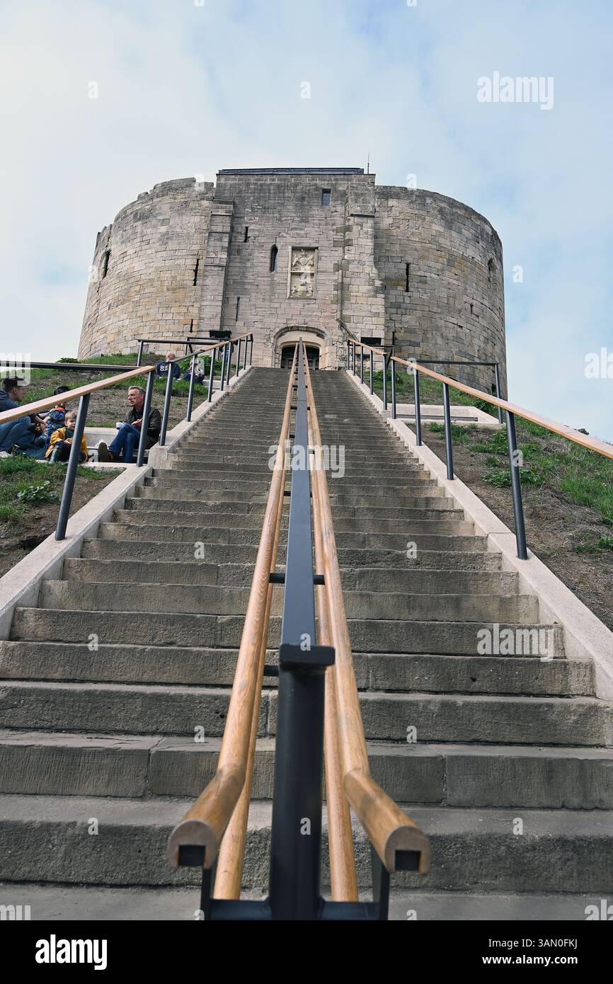 Clifford's Tower. York Keep. medieval defence fortification. York ...