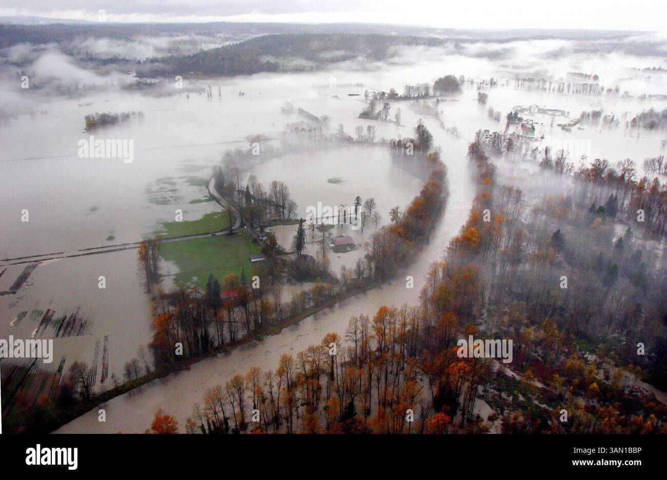 Nov. 7, 2006 - U.S. - The Snoqulamie River seen in the lower section of ...