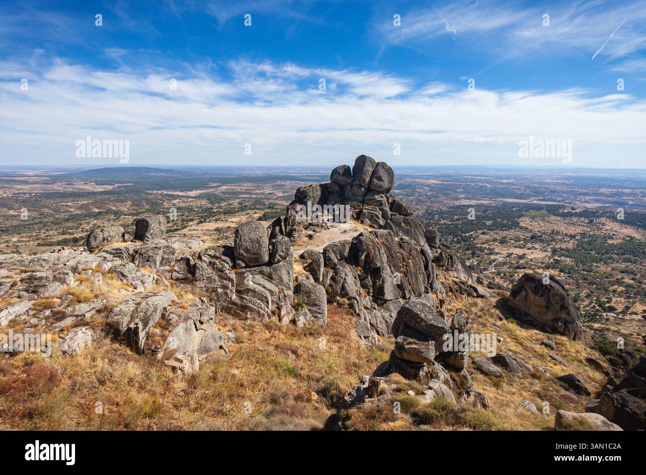 Breathtaking view giant boulders hi-res stock photography and images ...