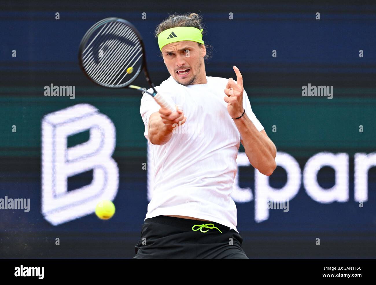 Munich, Germany. 14th Apr, 2025. Tennis, ATP Tour - Munich, Singles, Men, 1st round. Zverev ...
