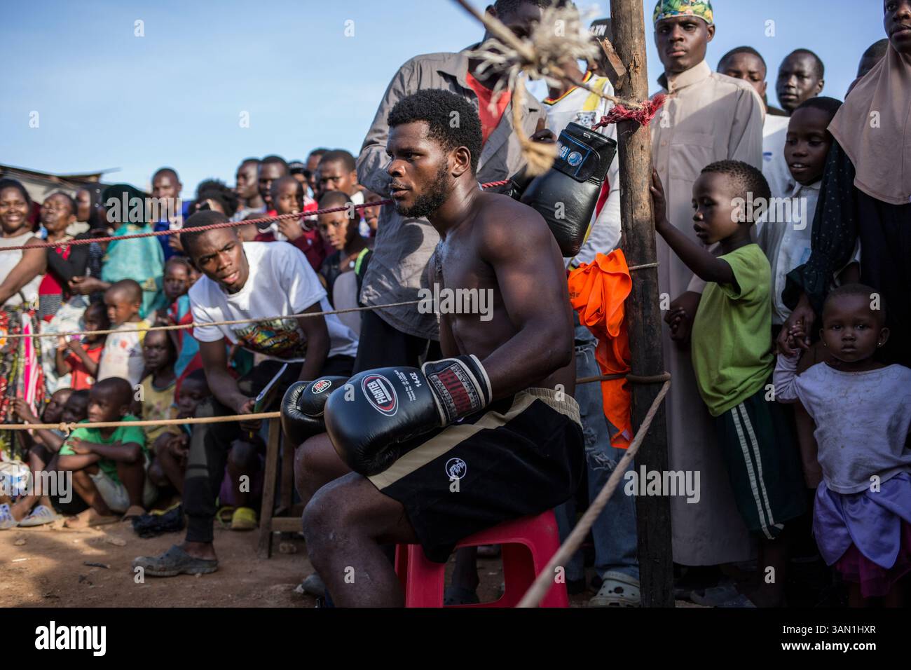 Boxing in Katanga slum, Kampala, Uganda, Africa Stock Photo - Alamy