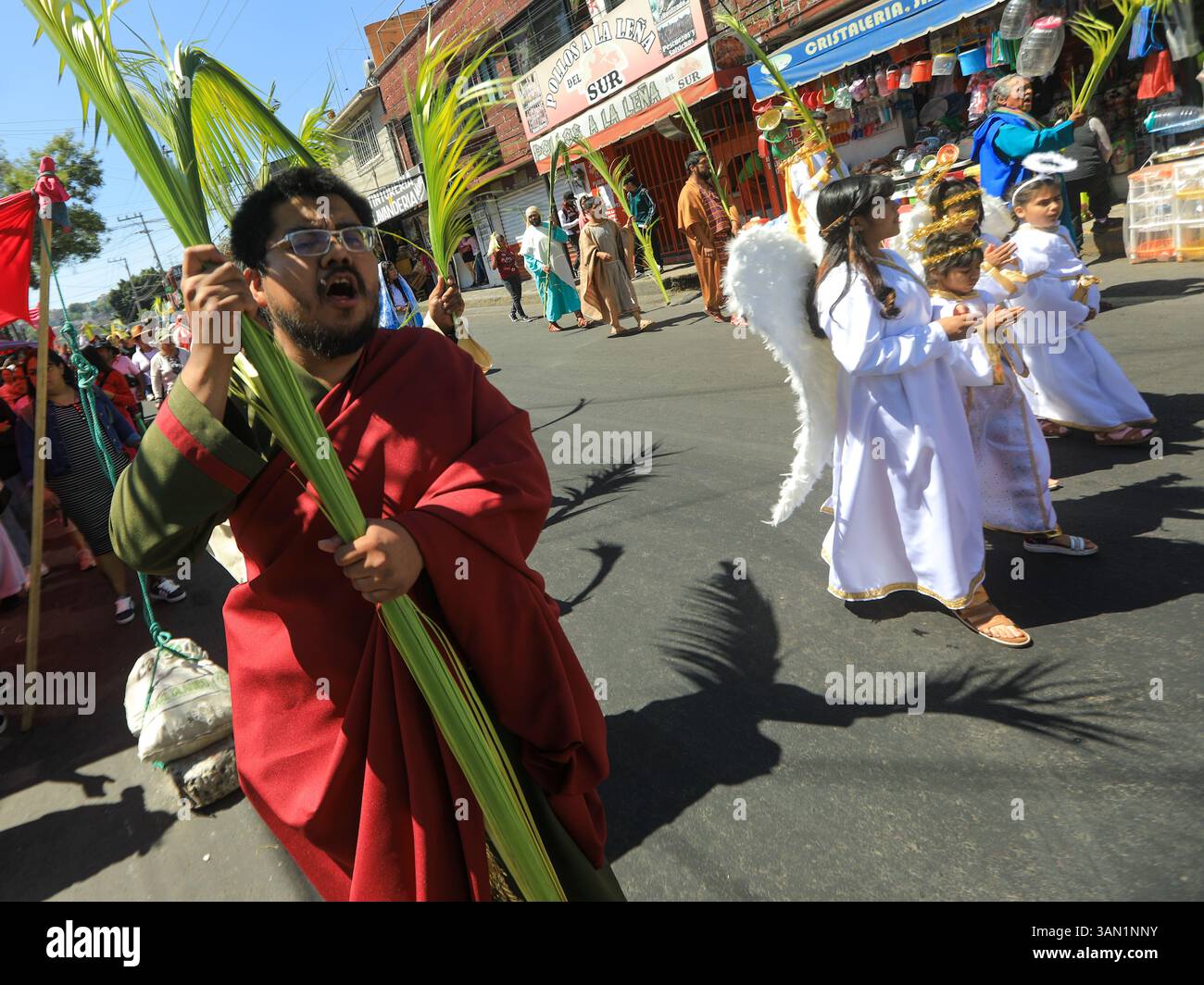 Faithful of Iztapalapa taking part during the reenactment of the life ...