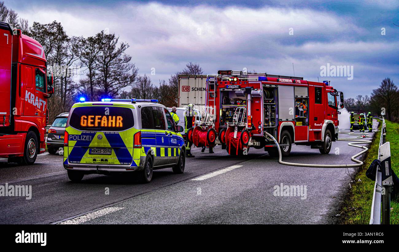 Autobahn, Deutschland, Europa, Feuerwehreinsatz, Gefahrgut, Unfall ...