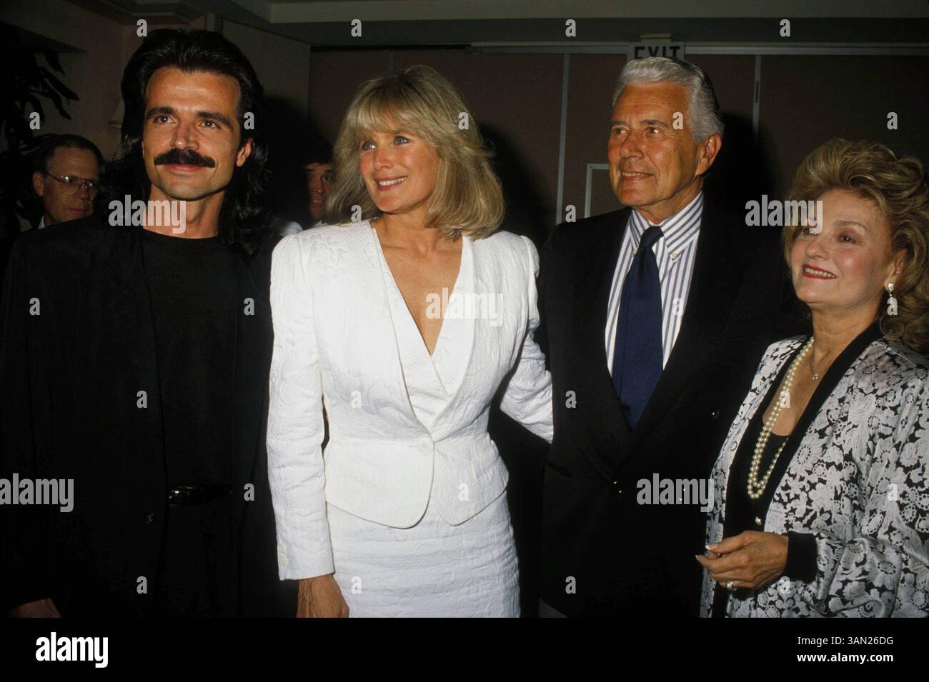 Dec. 00, 1990 - JOHN FORSYTHE WITH HIS WIFE JULIE WARREN , LINDA EVANS ...